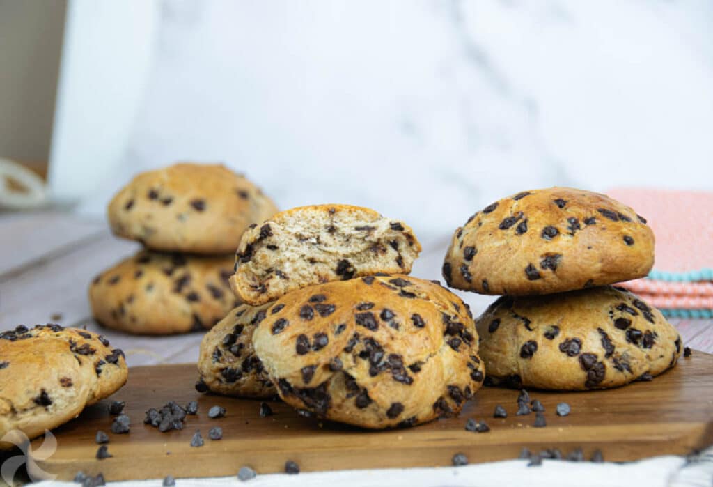 Bollitos de pepitas de chocolate tipo Doowaps o Weikis | recetástico